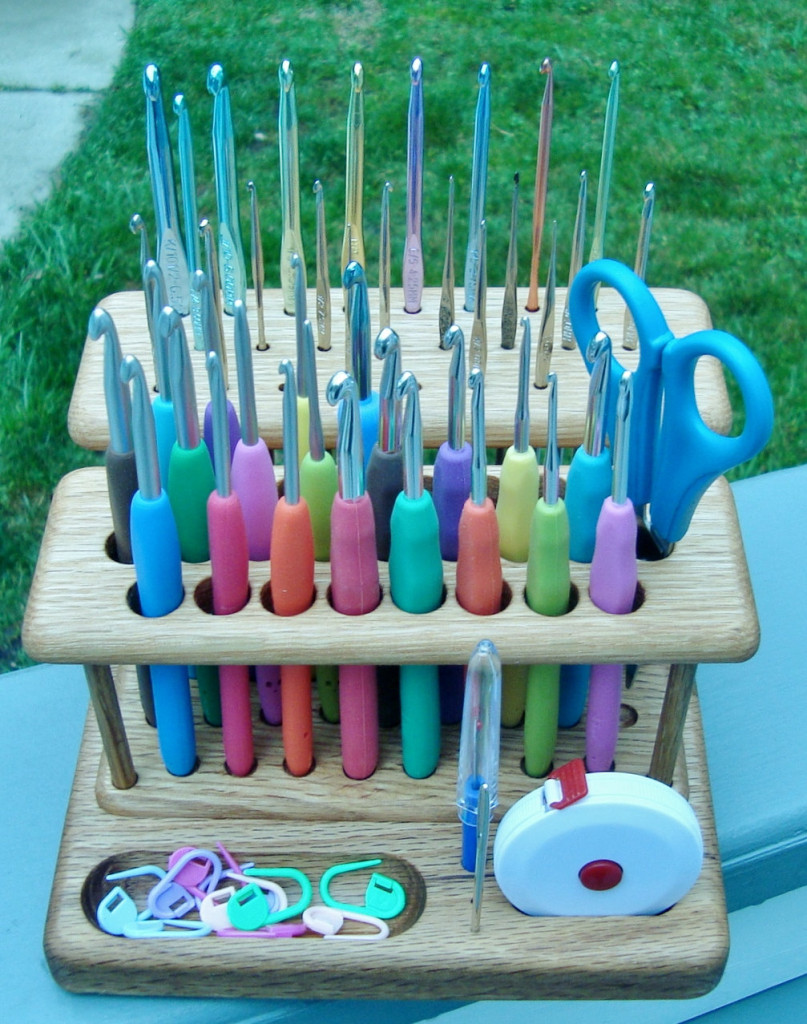 The “Elite” Crochet Hook Organizer / Workstation – Chetnanigans