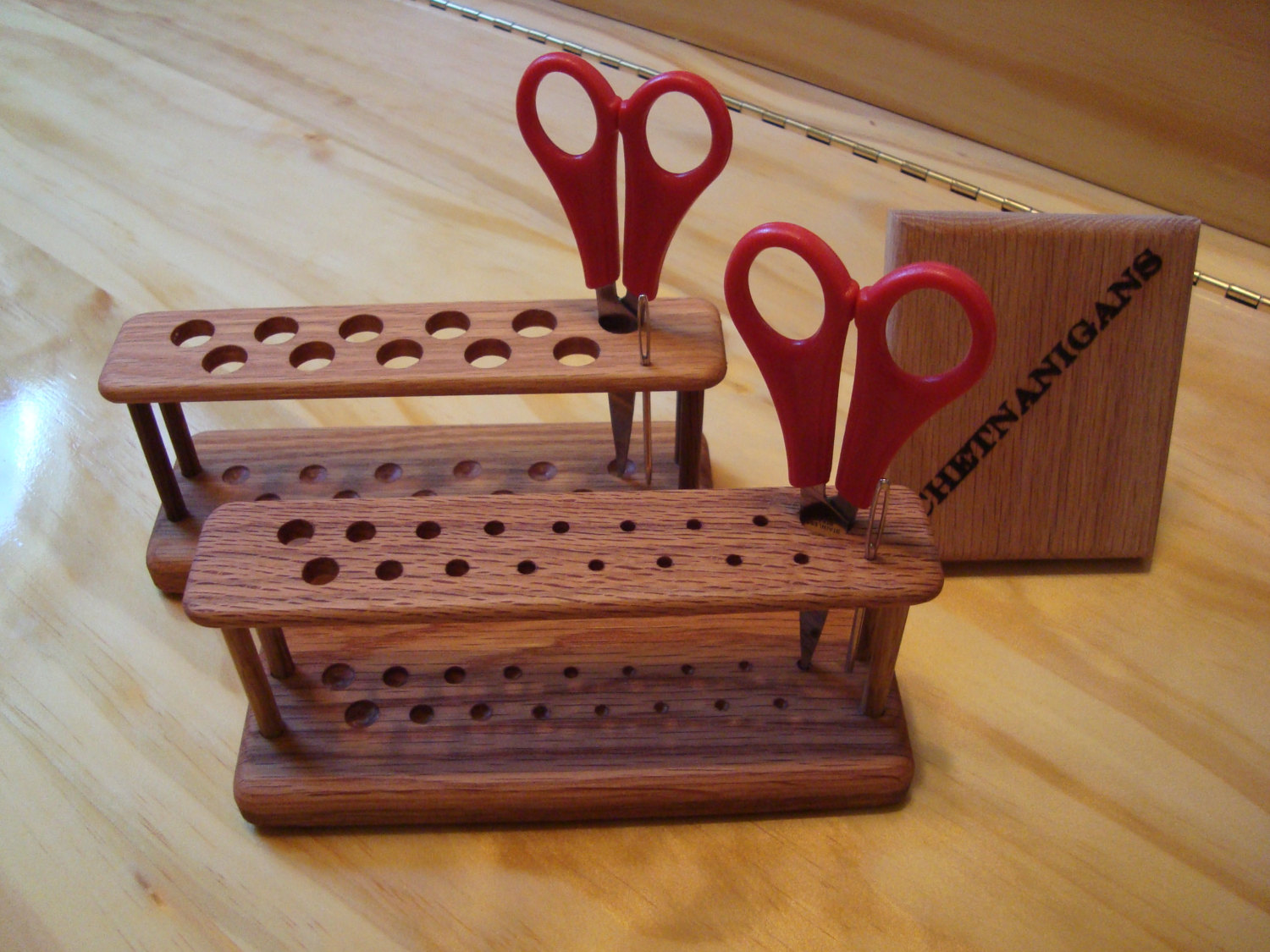 The SlimLine Comfort Grip Hook Stand – Chetnanigans